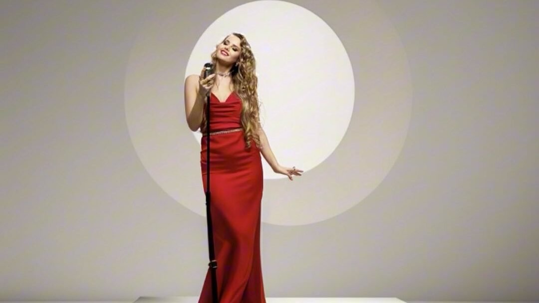 Iva Music: From Bulgaria to Dubai's Soulful Sensation!