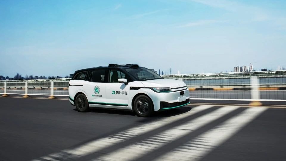Dubai to Launch 100 Self-Driving Taxis by End of Year