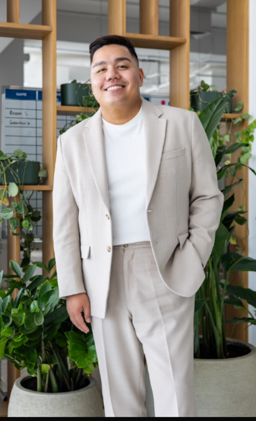 From Doorman to Head of Department: The Rise of Jeric Pasamonte in ...