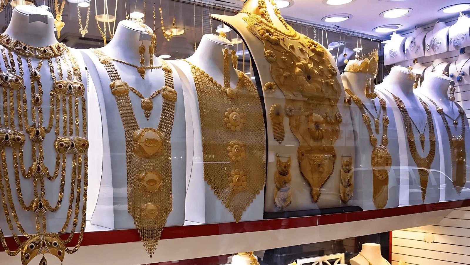 Emirati Jewelry Pieces That Tell Centuries-Old Stories 2025