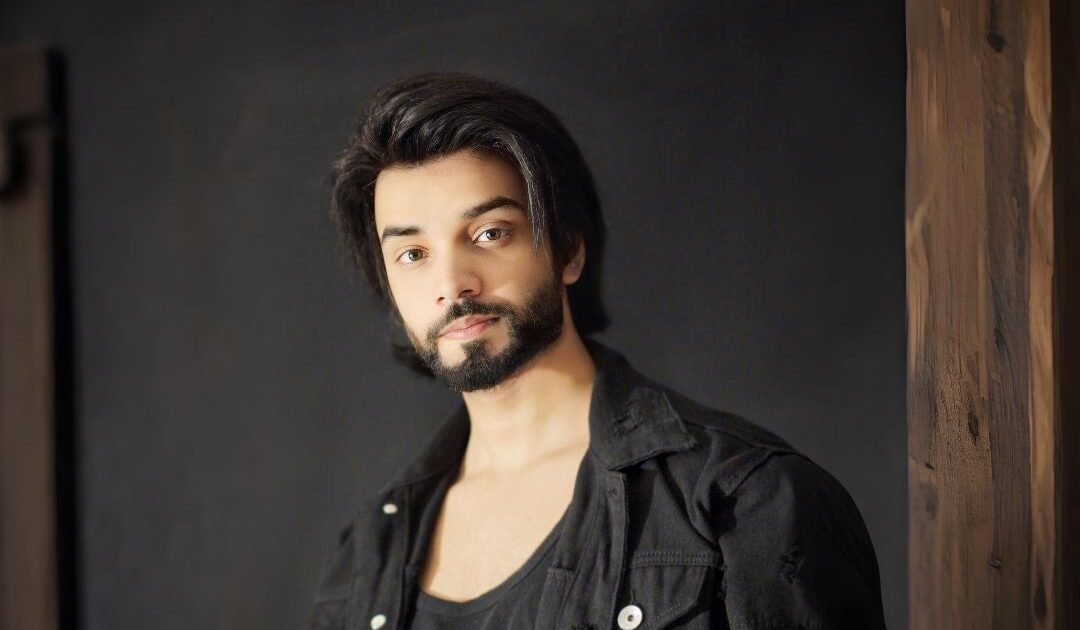 Aleem Zafar Wins Best Singer of the Year in UAE: A Dream Realised