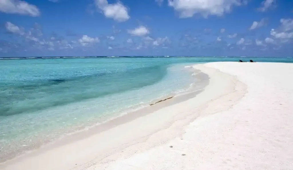 Discover Al Aryam Island: Ultimate Paradise for Luxury Seekers