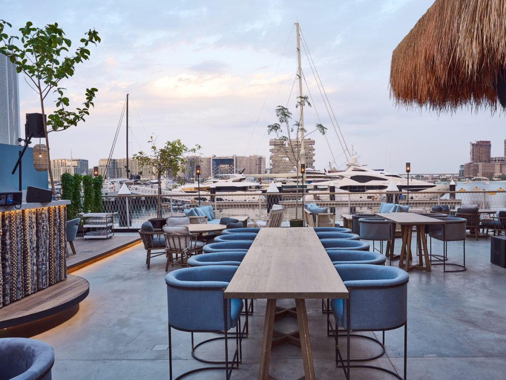 Experience the Stylish Bar Du Port Brunch in Dubai