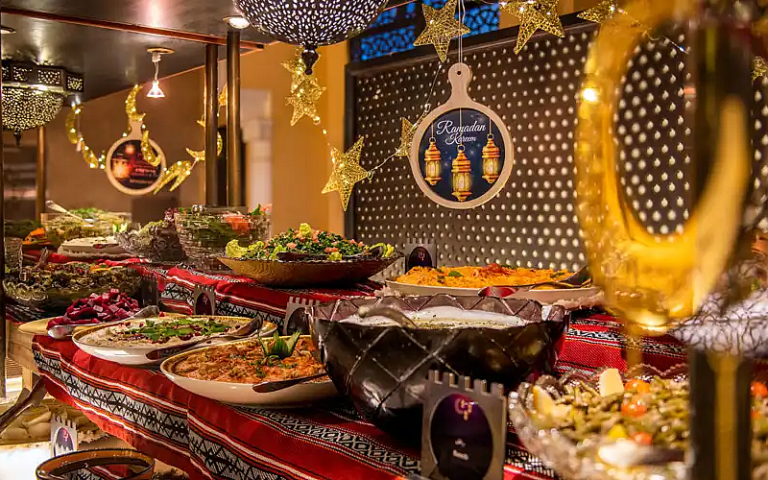 Iftar Experiences: How UAE Hotels Redefine Luxury